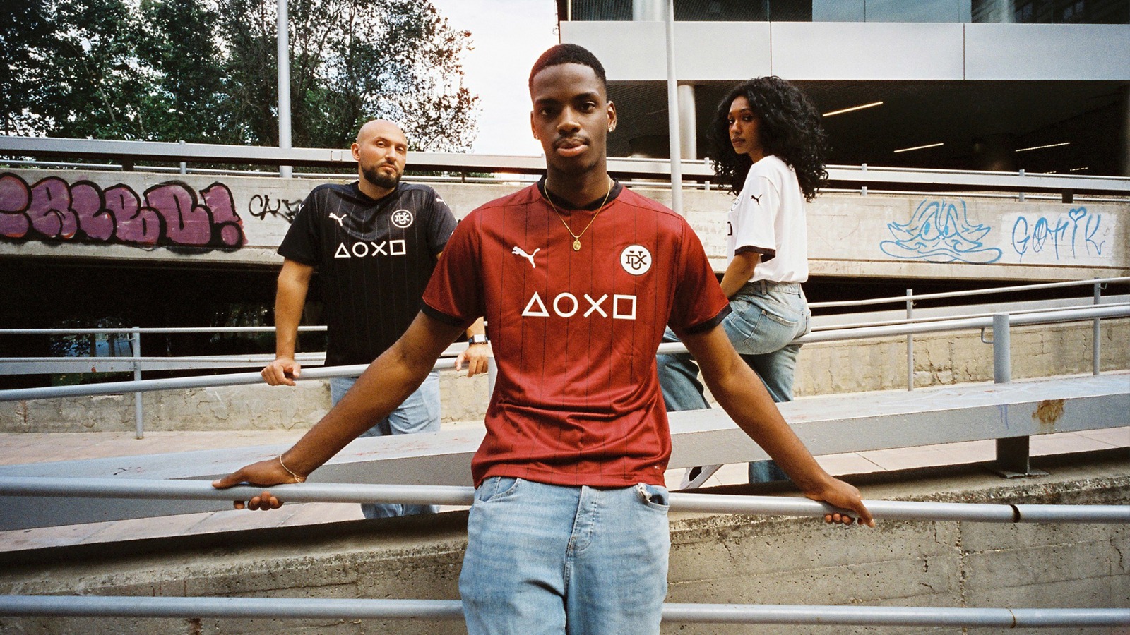 🥇 DUX x PUMA | Nuevas camisetas | zapatillasysneakers.com